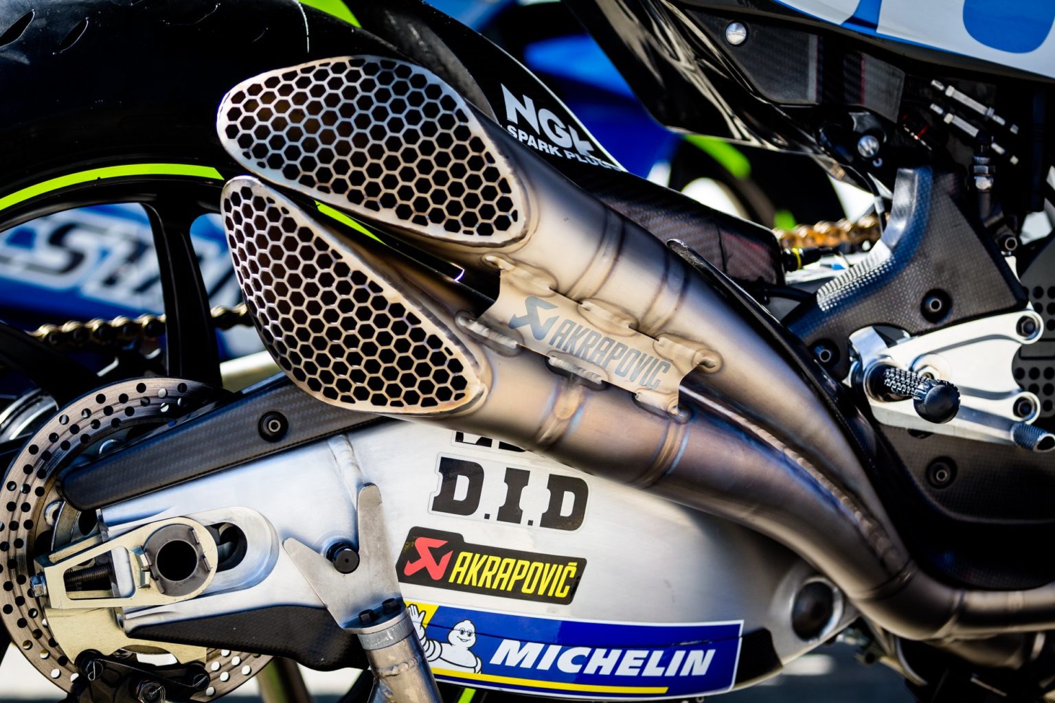 MotoGP technique: Comparison of large swinging arms… - Paddock GP