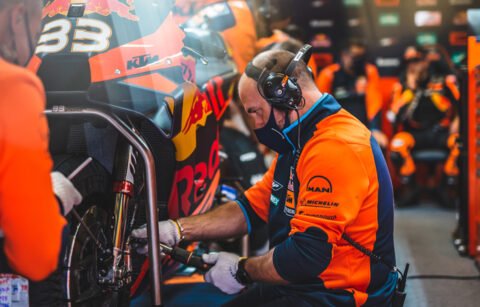Technique MotoGP : La vie d’un mécanicien chez KTM en 2020 - Paddock GP