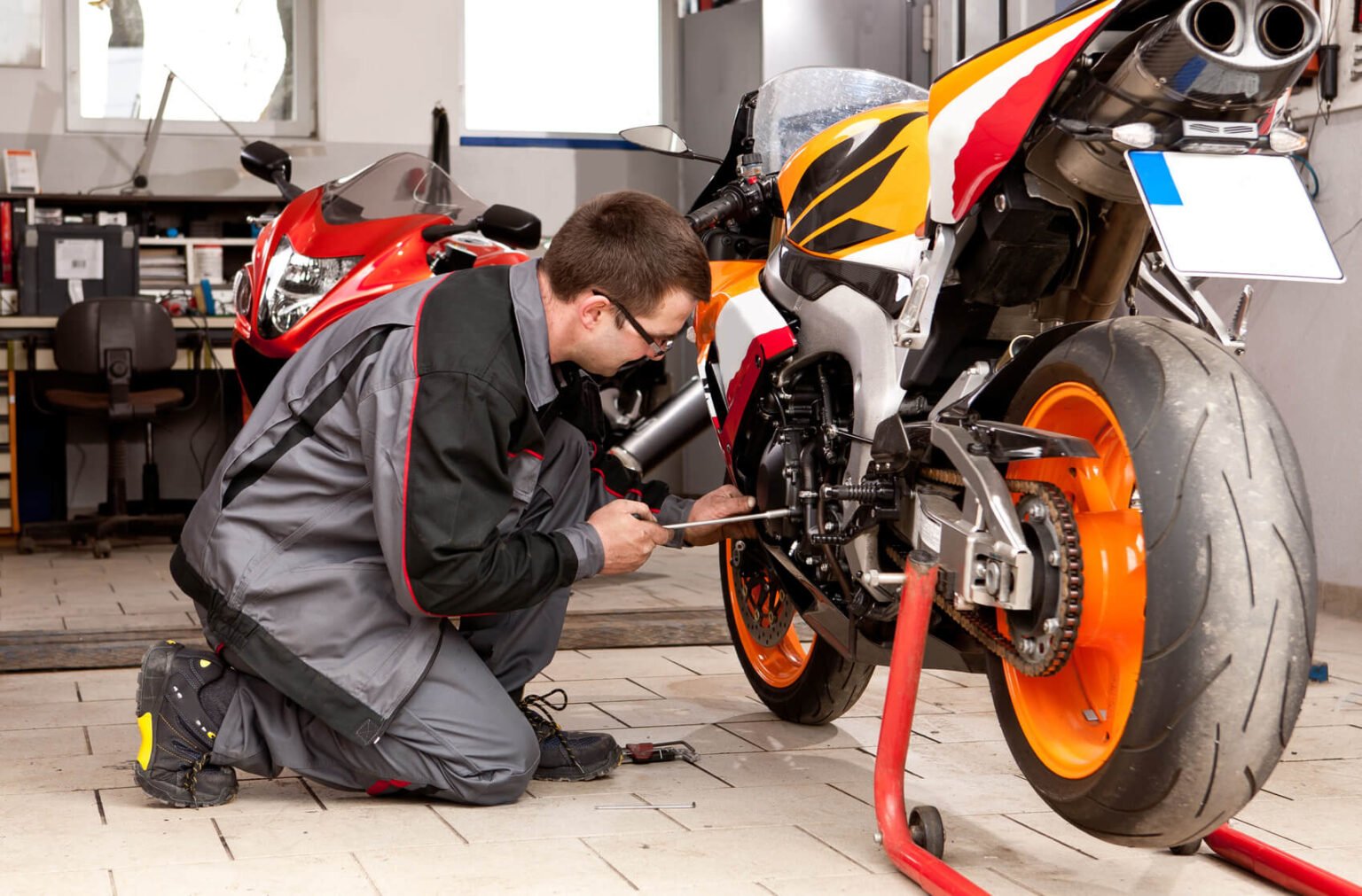 [Street] Contrôle technique moto : l’Europe demande son application en ...