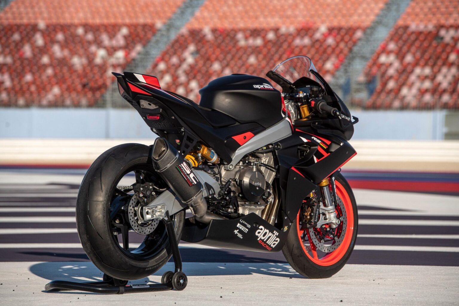 [Street] Aprilia RS-660 Trofeo : un petit missile prêt pour la course ...