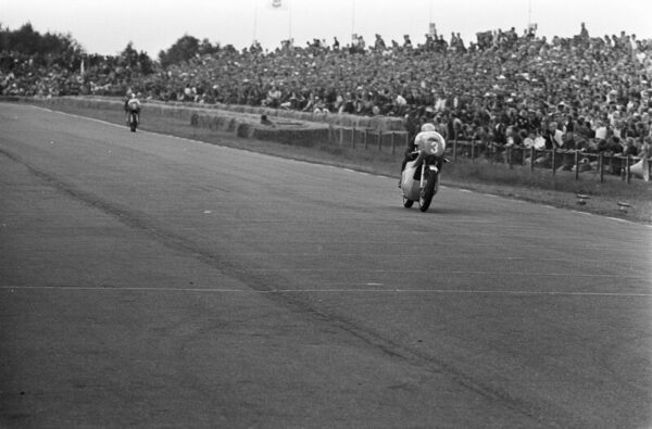 Retro: The tragic story of Bill Ivy - Paddock GP