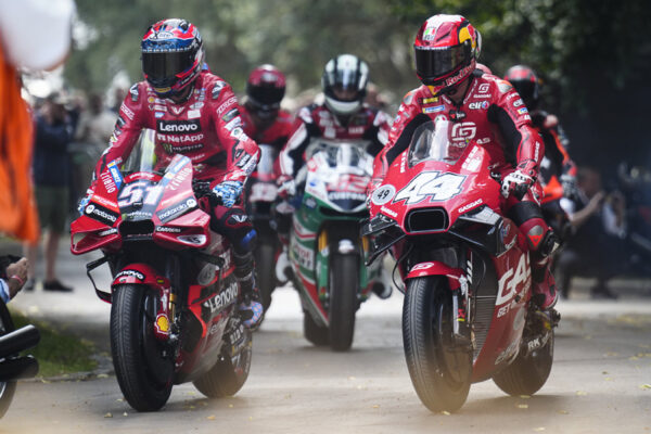 People MotoGP : Cartes postales du Goodwood Festival of Speed ...