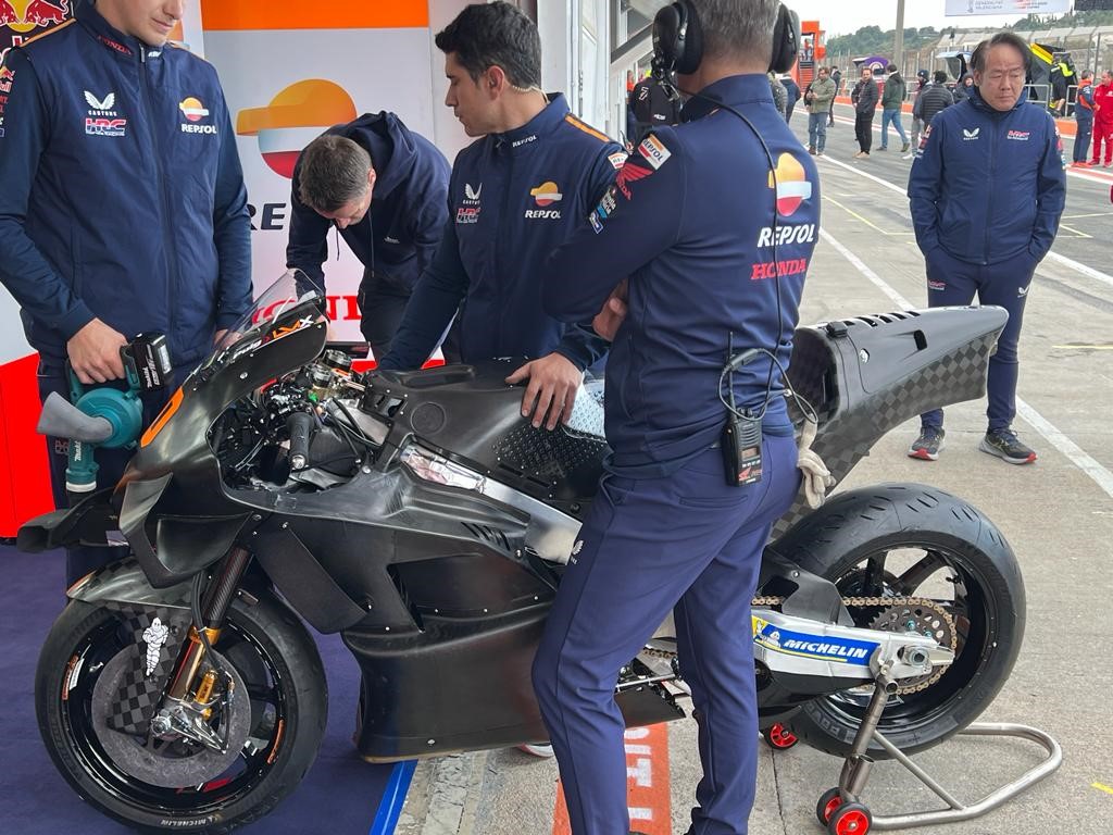 Valencia Marini - Paddock GP