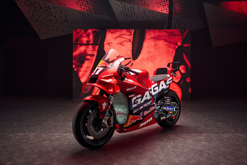 71284_Red Bull GASGAS Tech3_RC16_MotoGP_Acosta 31_2024 _9_ - パドック GP