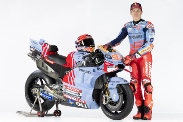 MotoGP Présentation Gresini 2024 : Photos Marc et Alex Marquez - Paddock GP