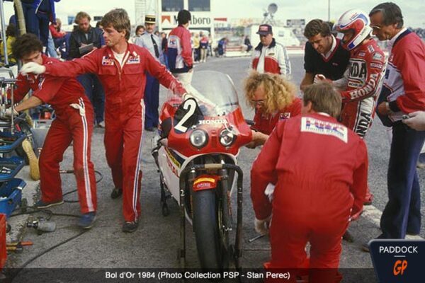 MotoGP : Passez l'après-midi au coin du feu avec Hervé Poncharal et Guy ...