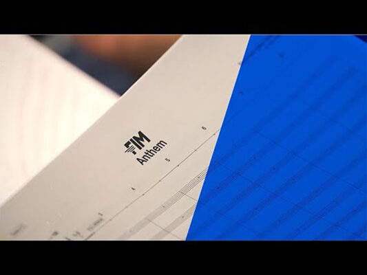 Pour la première fois en 120 ans d'histoire, la FIM a fait composer son ...