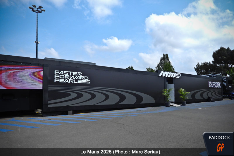 Paddock-GP.LeMans32- Paddock GP