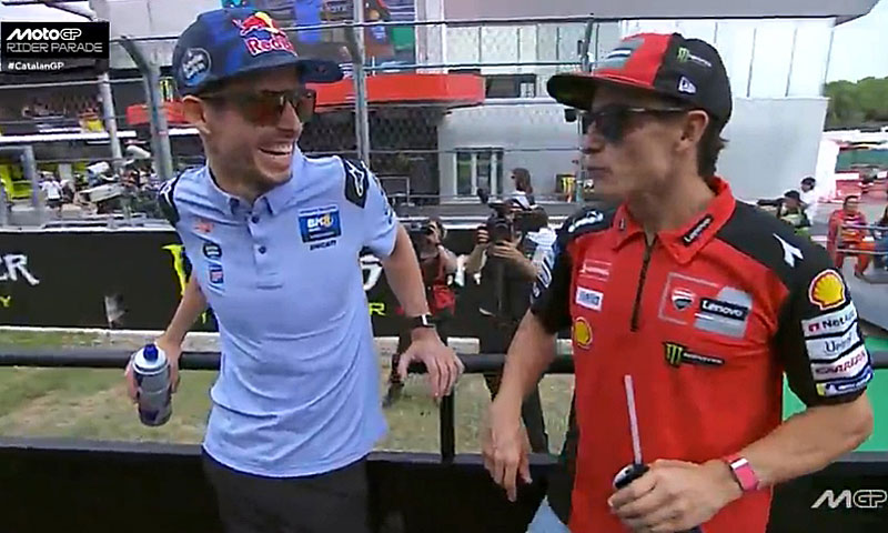 Desfile de MotoGP Barcelona Catalunha AO VIVO: A versão catalã do carrinho... - Paddock GP