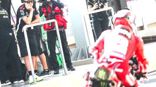 Valentino Rossi - Paddock GP