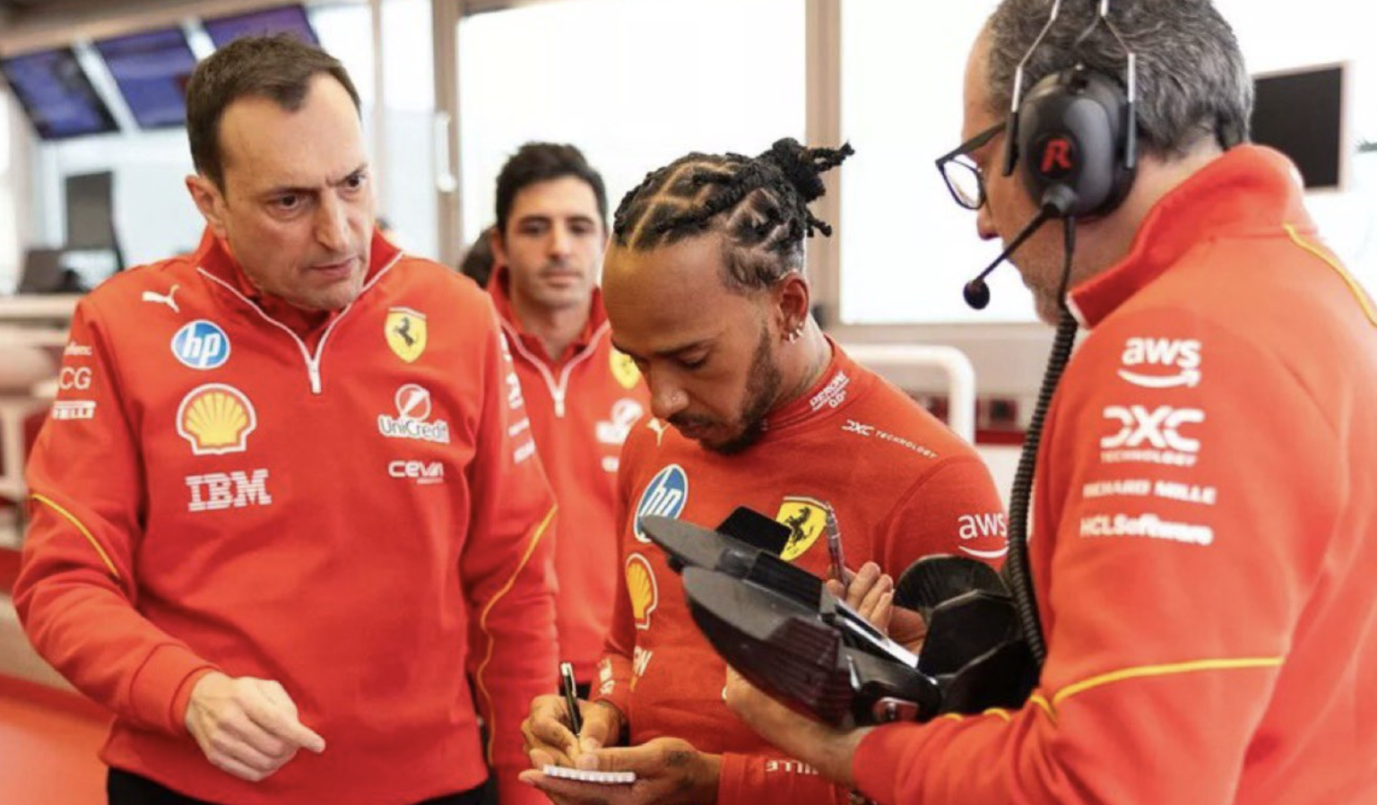 HAMILTON - Paddock GP