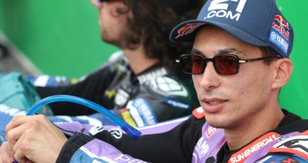 Yamaha 2 - Paddock GP