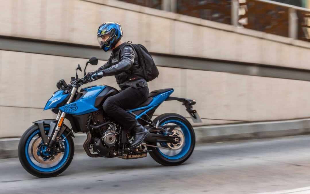 Suzuki_GSX-8S_4 - Paddock GP