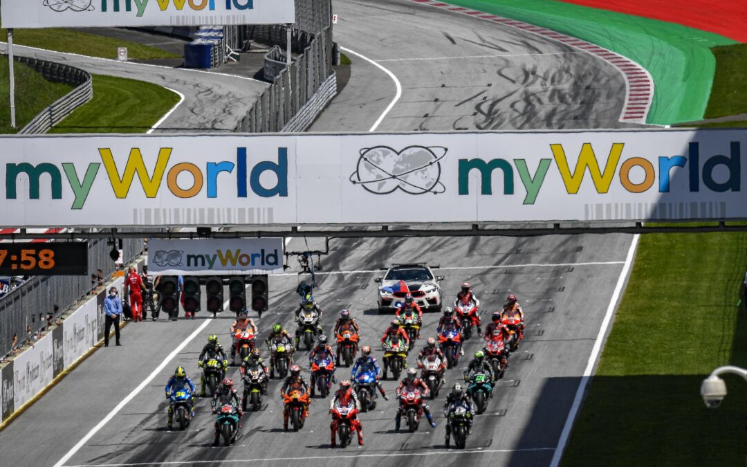 _dsc1971-3.gallery_full_top_fullscreen - Paddock GP